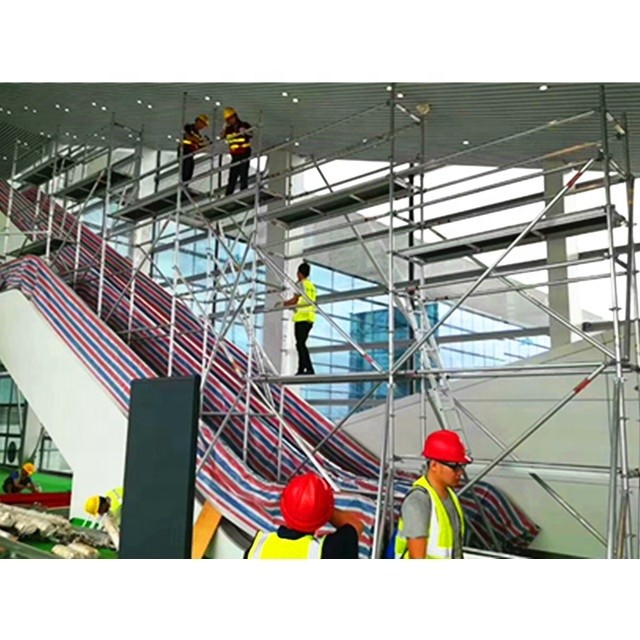 CE Mobile Scaffold Tower , Aluminium Access Tower For Escalator Maintenance